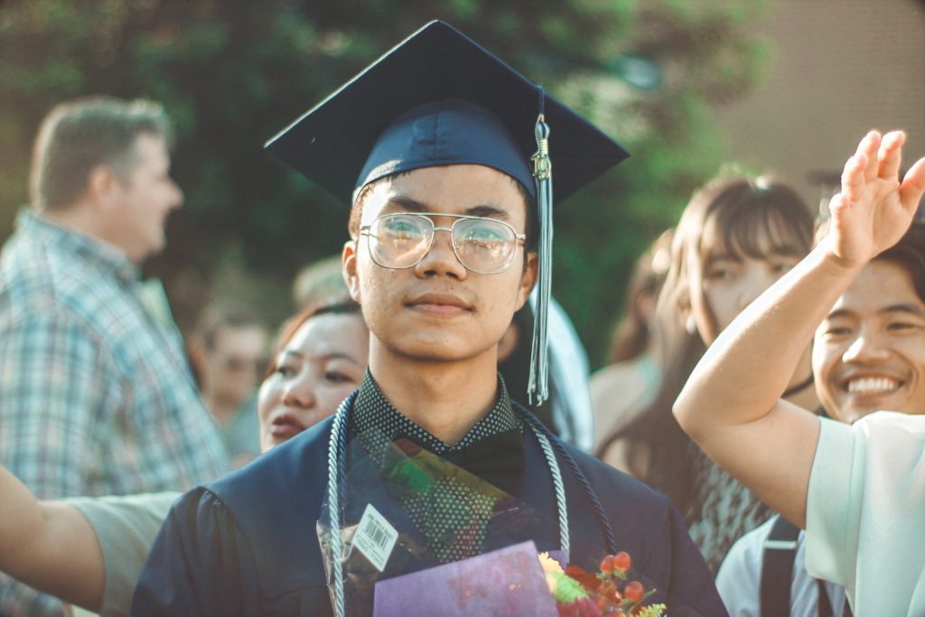 What to Do After College Graduation - 10 Moves to Make Right Now