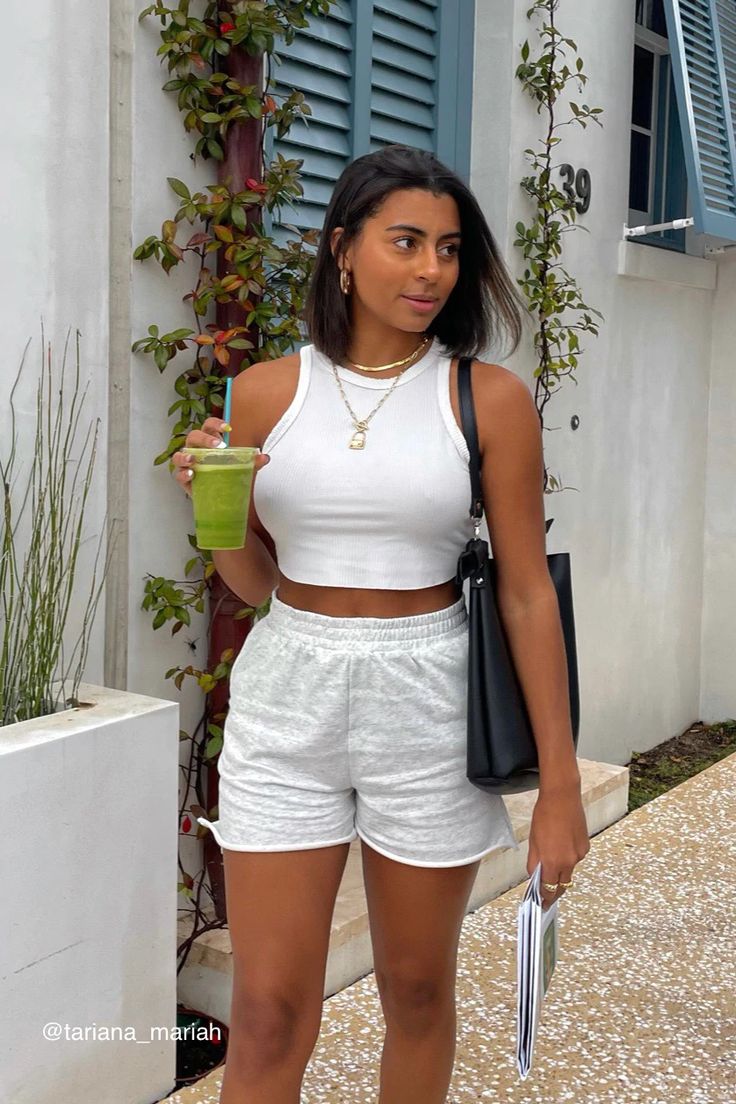 25 Stylish Summer Outfits for Teenage Girls