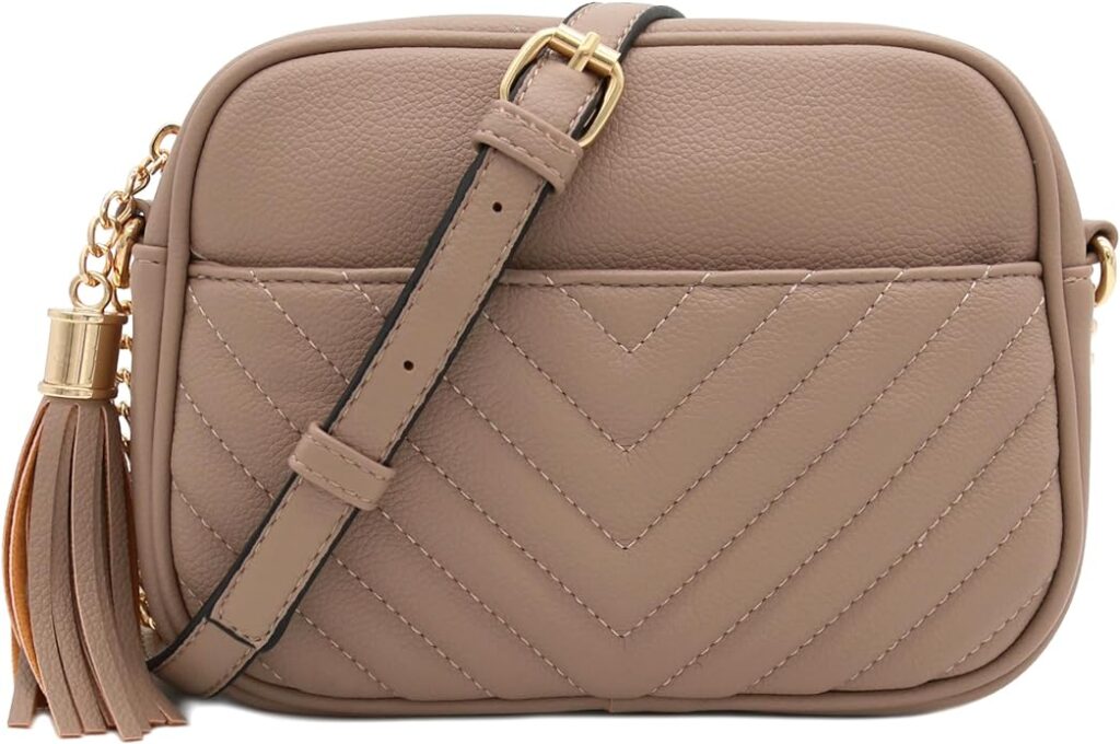 15 Popular Purses for Teenagers in 2024