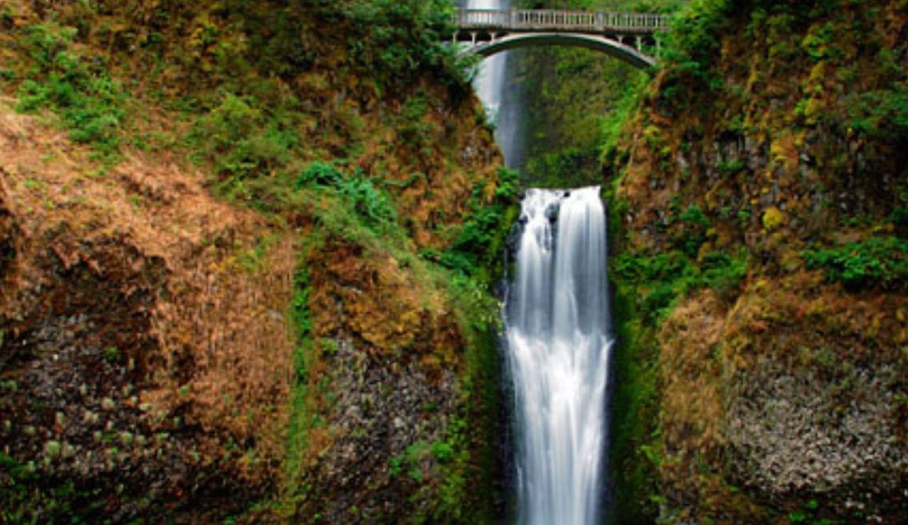 10 Epic U.S. Waterfalls That Are Perfect for Your Next Group Trip
