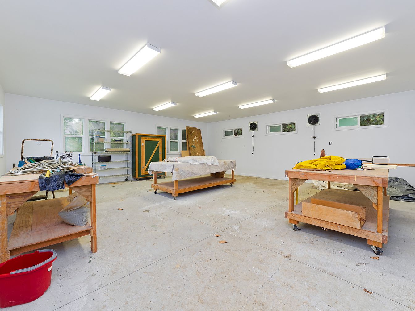 Timeless 1886 Estate in Hawaii: A Majestic Plantation Home Nestled in ...