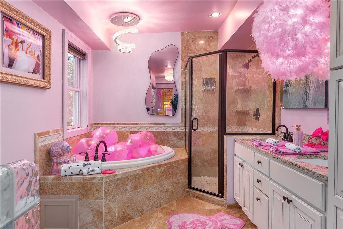 1900 Pink Palace in Wisconsin: A Dreamy 7-Bedroom Retreat with Pool ...