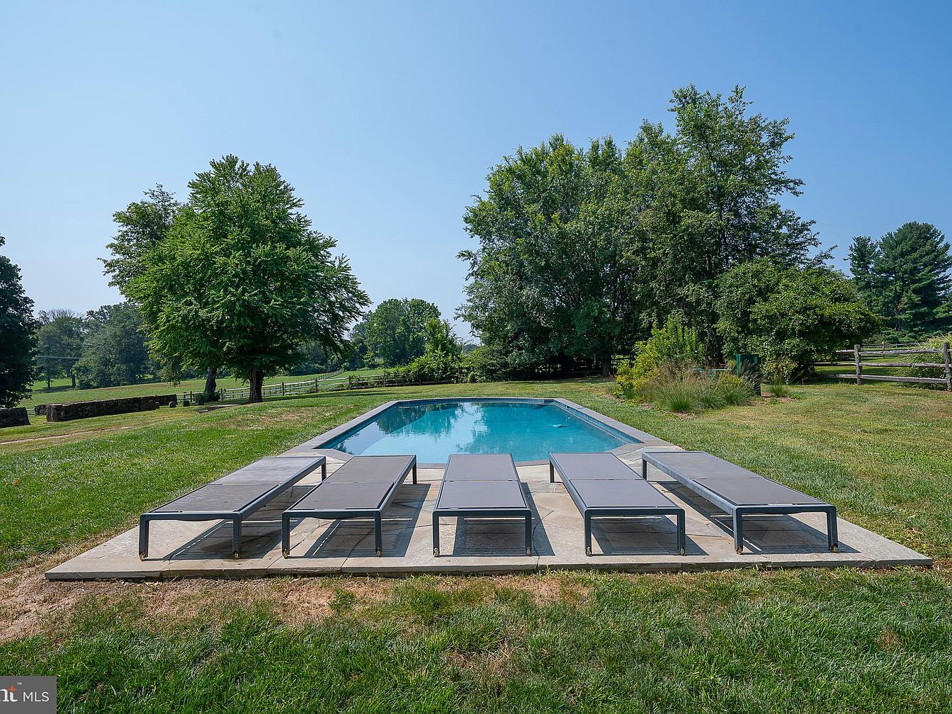 1730 Farmhouse Estate in Pennsylvania: A Modern Sanctuary Spread Across ...