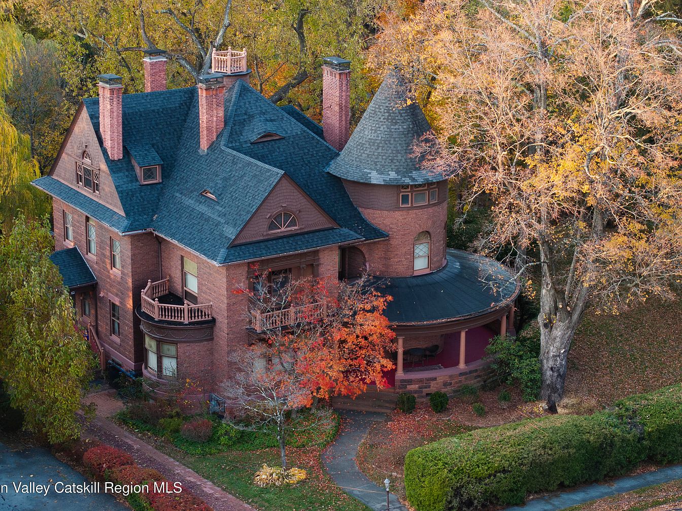 1896 Coykendall House in New York: A Rare Queen Anne Victorian Offering ...