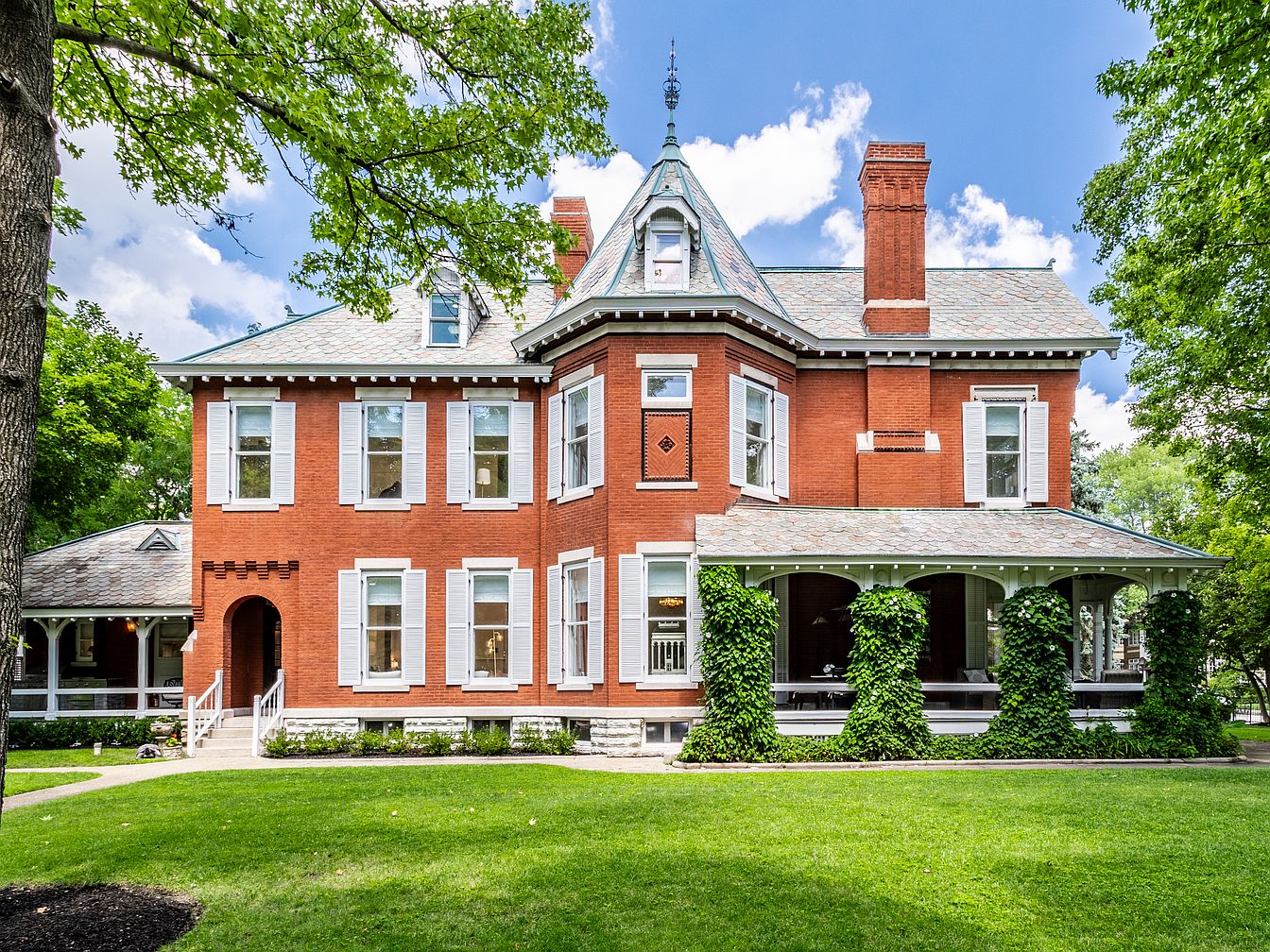 Exquisite 1888 Family Compound in Indianapolis, Blending Historic Charm ...