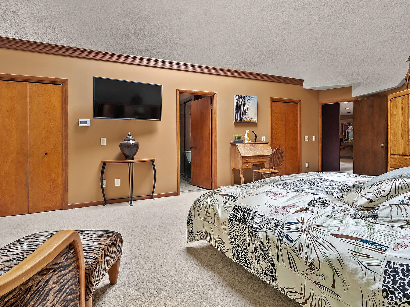 Unique 1977 Monolithic Dome Home Michigan: A Visionary Living ...