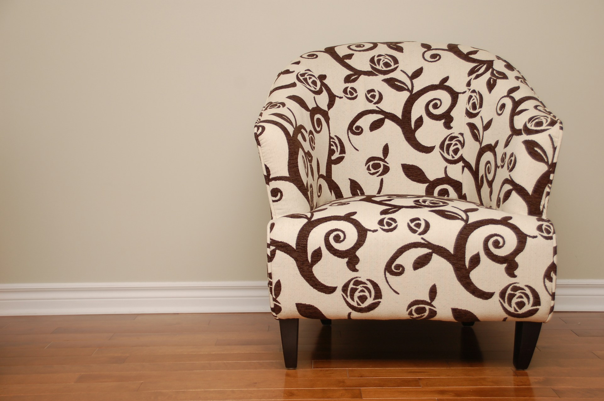 9 Reasons Bouclé Chairs Are Getting Retired