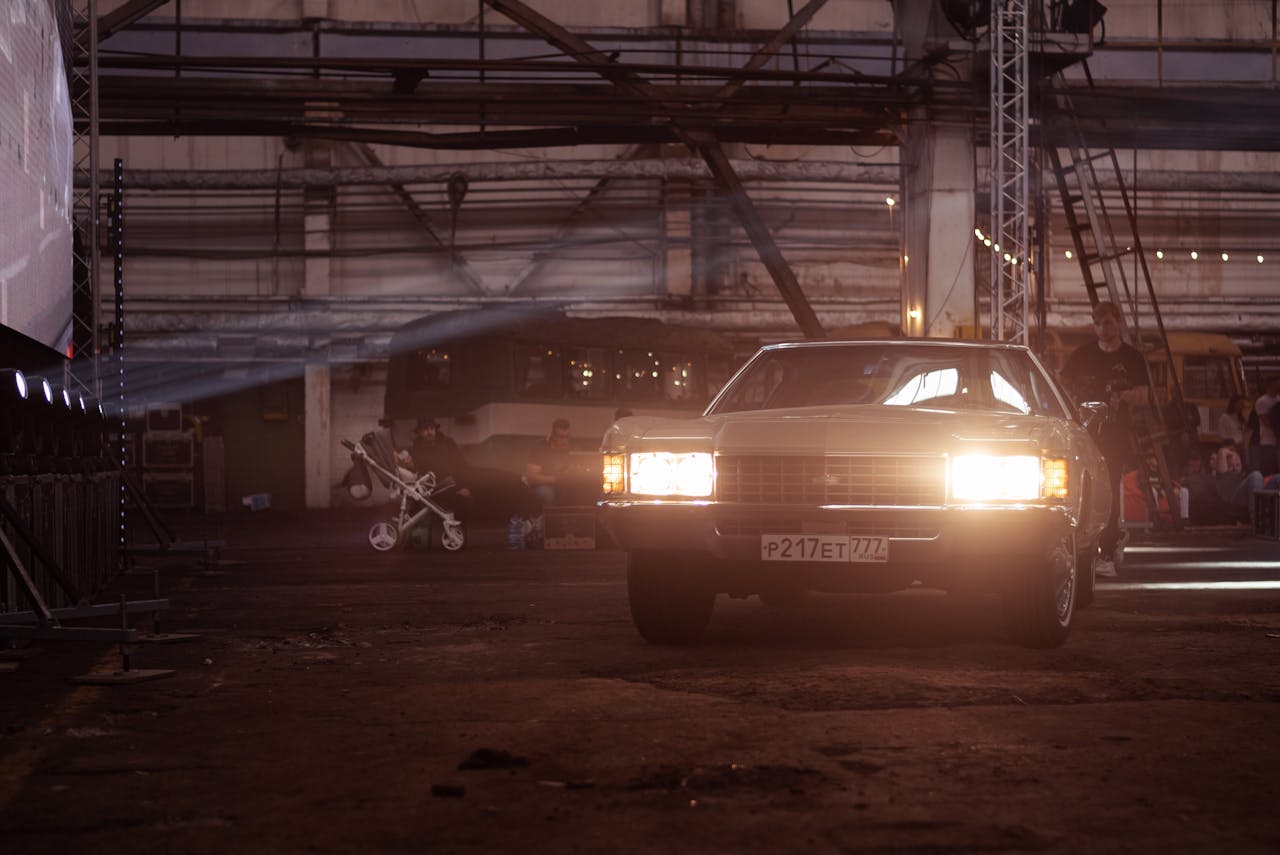 Safety Experts Warn Drivers Are Fighting Blinding Headlights With Risky ...